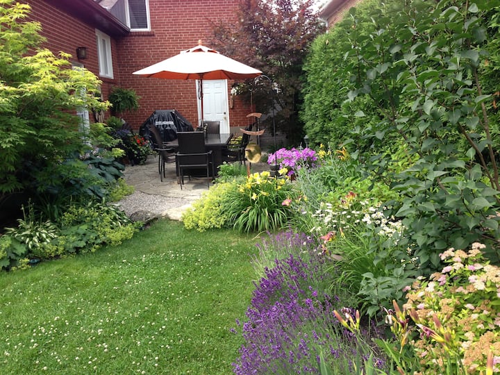 Your Home In Toronto - Toronto, ON