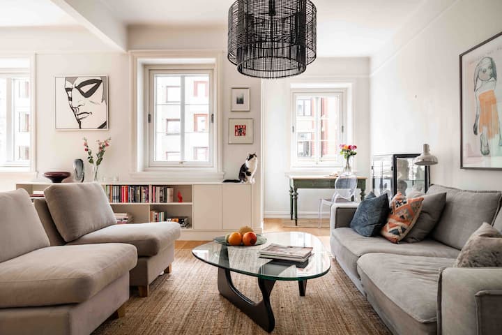 Modern, Spacious And Central Flat With Balcony - Oslo