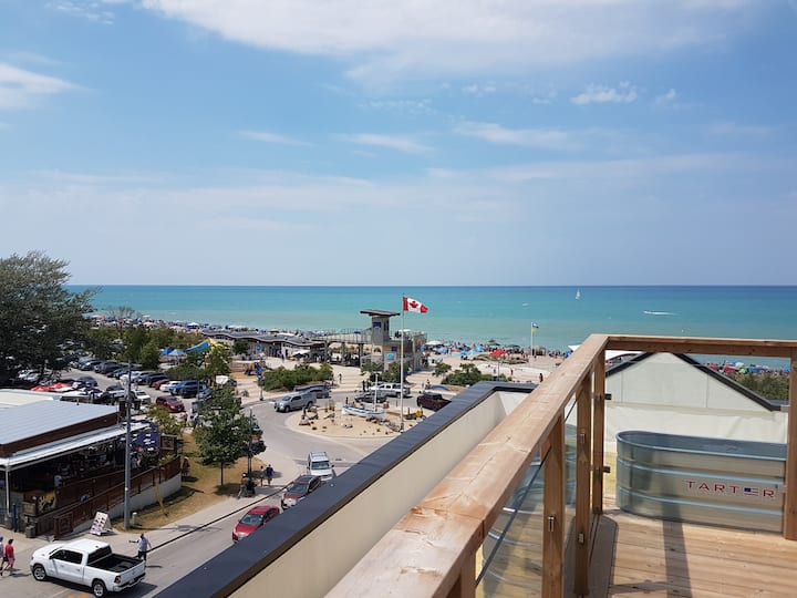 Grand Bend Luxury Condo On The Beach. - Grand Bend