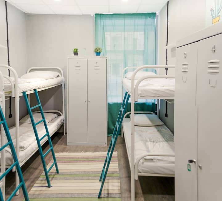 Хостел Polezhaev - Санкт-Петербург