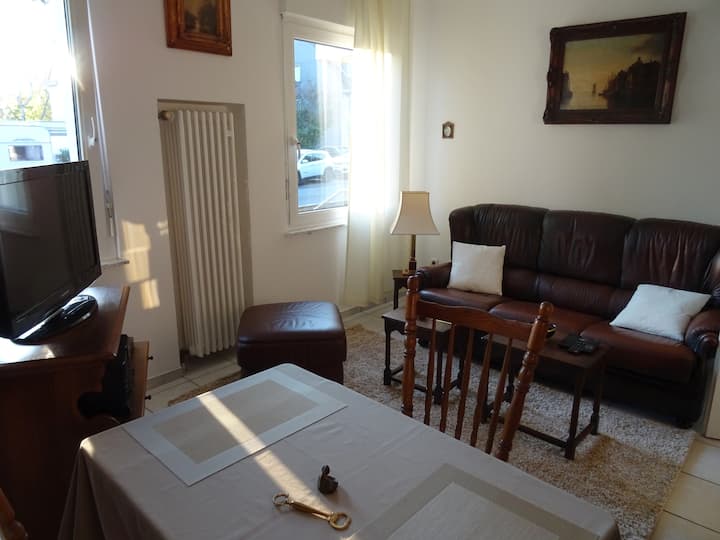 Messe-/ Gästewohnung In D-lohausen - Düsseldorf