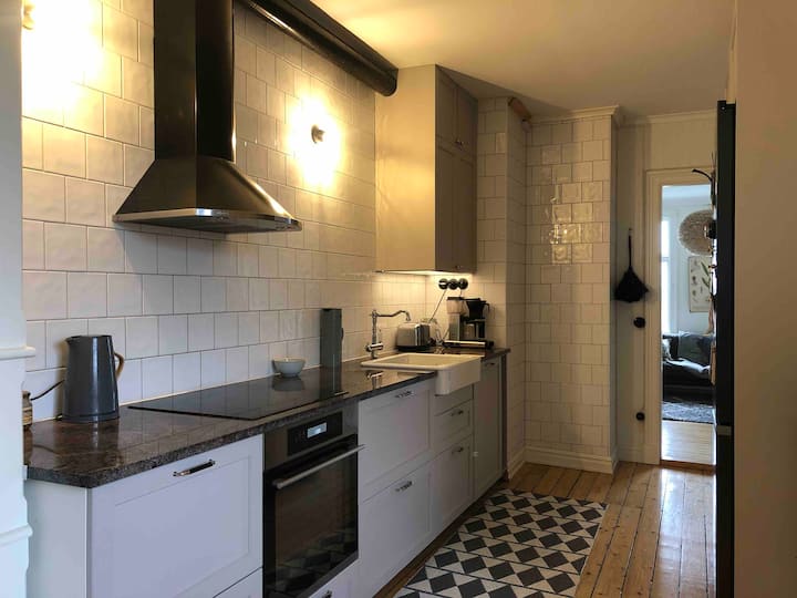 Beautiful Apartment  In The Old Part Of Gothenburg - Göteborg