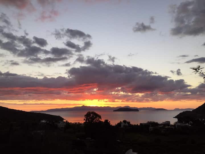 Gümüşlük Koyu Manzaralı 2+1 - Gümüşlük