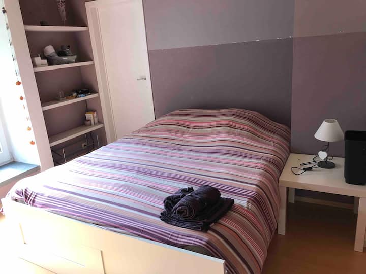 Belle Grande Chambre Donnant Sur Le Jardin Arboré - Profondeville
