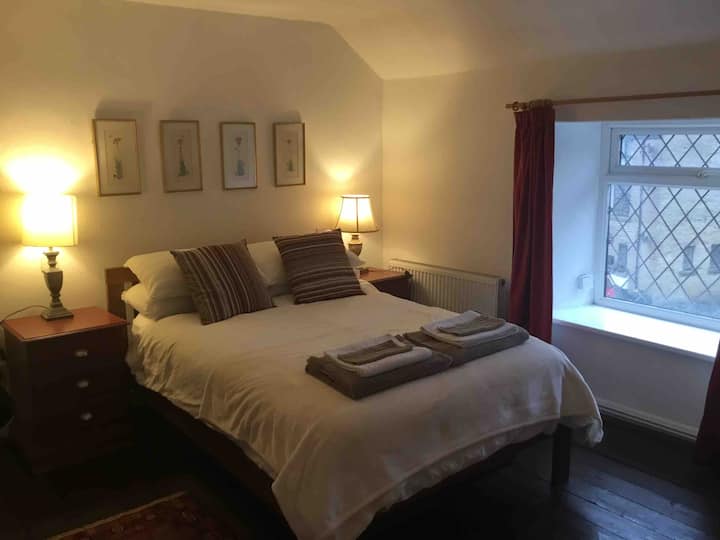 Foxfield Cottage - England