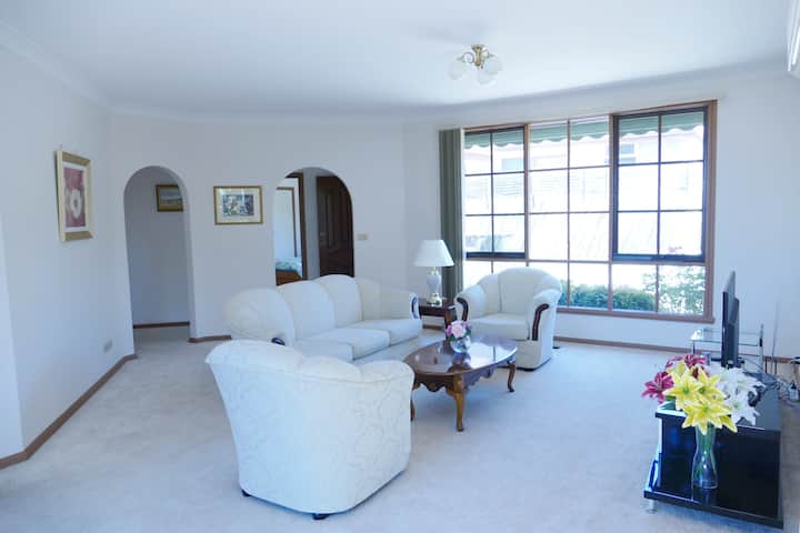 Cozy Home Near Glen Waverley Shopping Centre - Mitcham