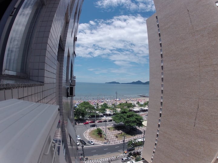 Apto Decorado De Frente Para A Praia Do Embaré! - Santos, Brasil