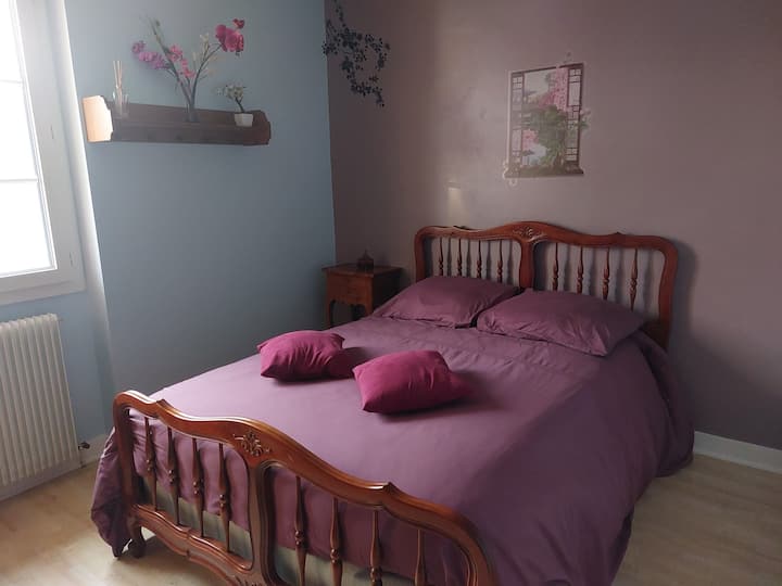 Chambre Asiatique. Possibilité Repas. - Gien