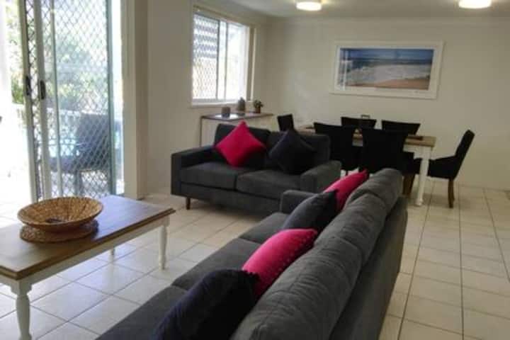 Surfers Paradise/broadbeach Apartment Ground Floor - Broadbeach