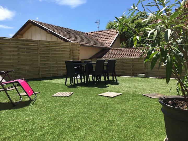 Maison De Ville Avec Terrasse Jusqu'à 9 Voyageurs - Châtel-Guyon