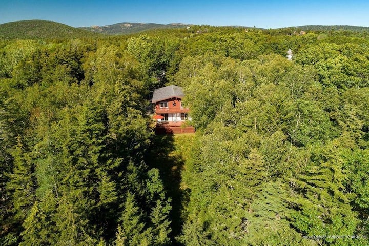 Secluded Retreat Steps From Seashore & Neh Village - Bar Harbor, ME