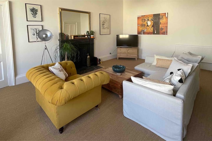New Town Large 2 Bedrooms Apartment - Edinburgh