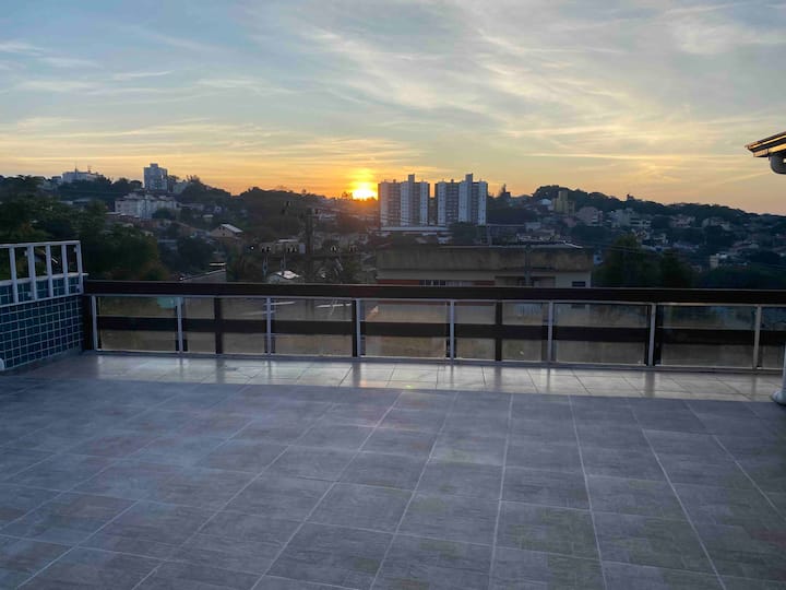 Um Terraço,um Lindo Por Do Sol - Porto Alegre