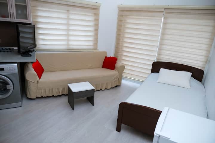 Clean, Cozy, Elegant And Recently Renovated Studio - Girne