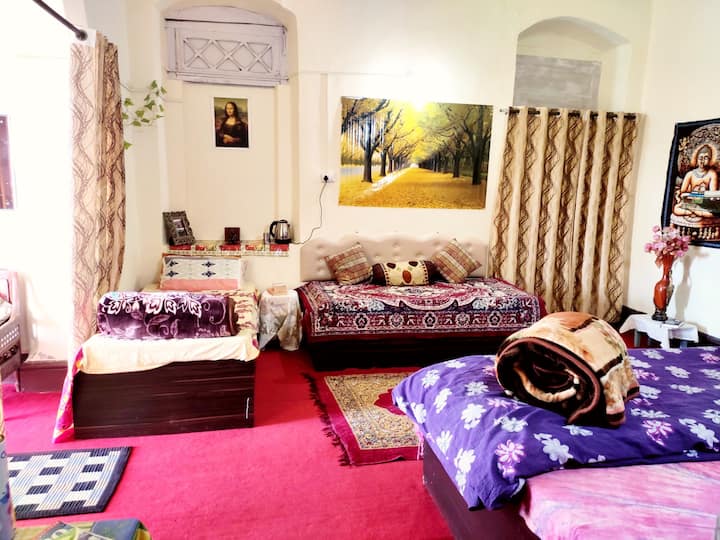 Prashant’s Homestay Nainital: Orchard - Nainital