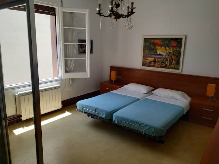 1 / Doble Amplia En El Centro Con Baño Y Ac - Sitges
