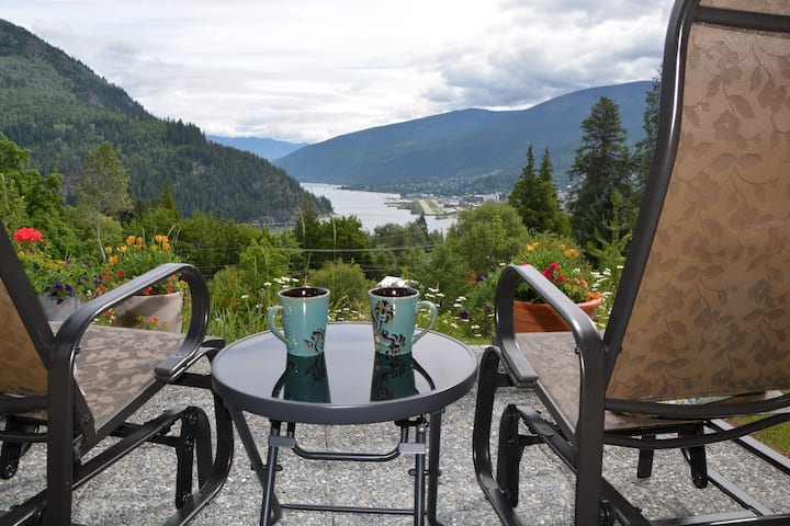 Ymir Vacation Rentals & Homes - British Columbia, Canada | Airbnb