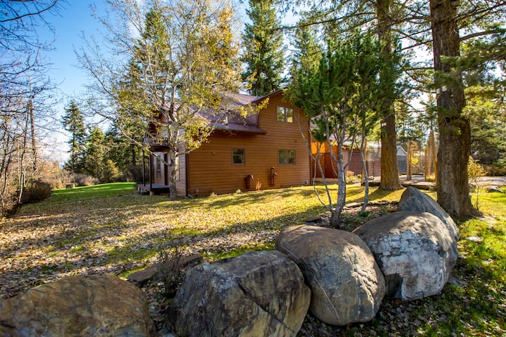 Whitefish Cabin: Book Your Winter Ski Trip! - Whitefish, MT