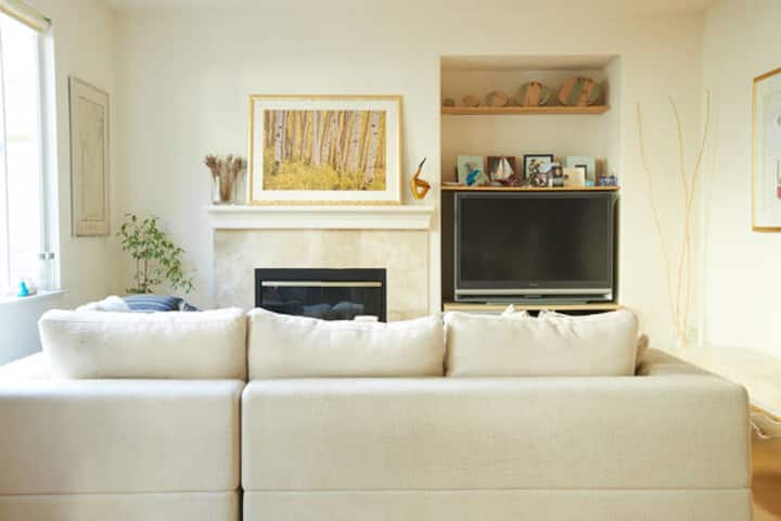 Nice Room Near Stanford, Meta. - Palo Alto, CA