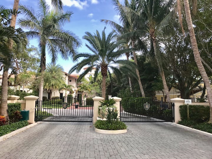 4/4.5 House In Paradise With Boat Lift - Jupiter, FL