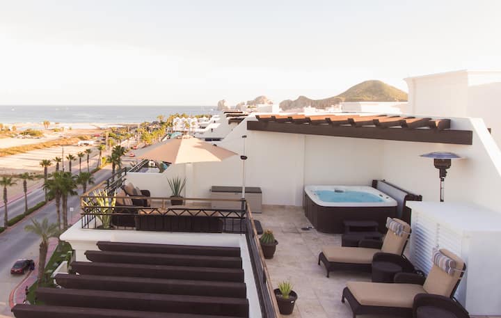 Luxurious Ocean View Penthouse W/private Jacuzzi - Cabo San Lucas