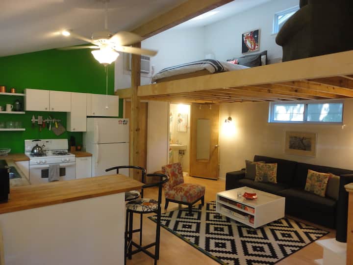 Tiny House- Best Central Location! - Austin, TX
