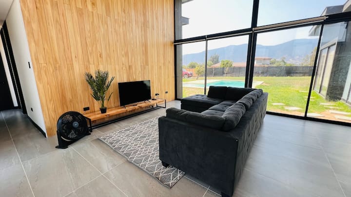 Maravillosa Casa En Olmue Con Hot Tub Y Piscina - Olmué