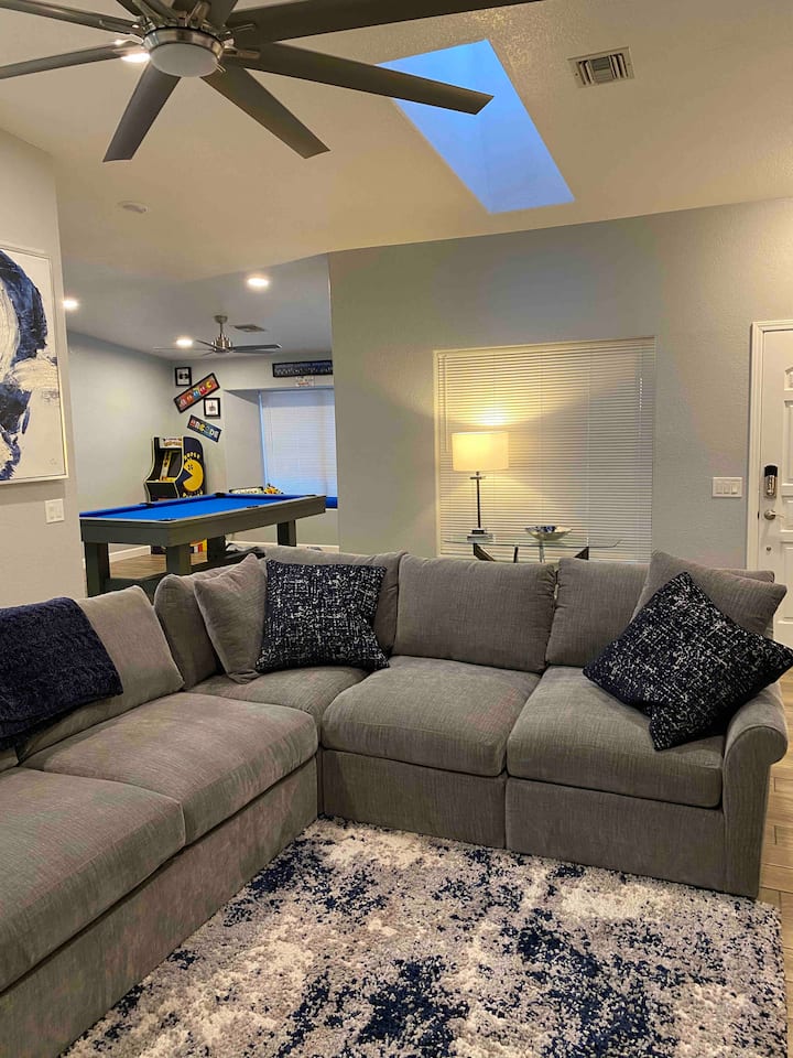 Havasu Getaway Pool & Game Room - Lake Havasu City