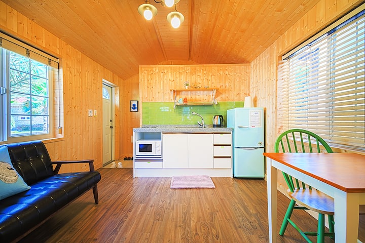 정원이 예쁜 남향집 - South Korea