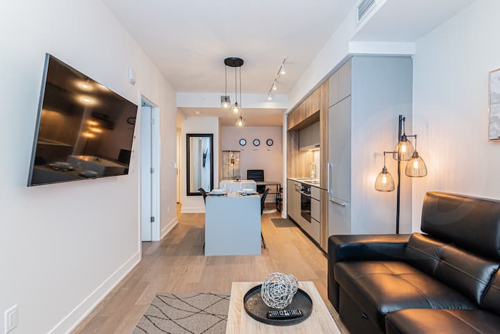 Dtown New Polished -Monthly Rental - Montreal