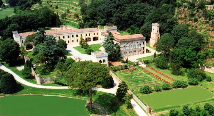 Portico- Stunning Ancient Castle With Heated Pool - Este