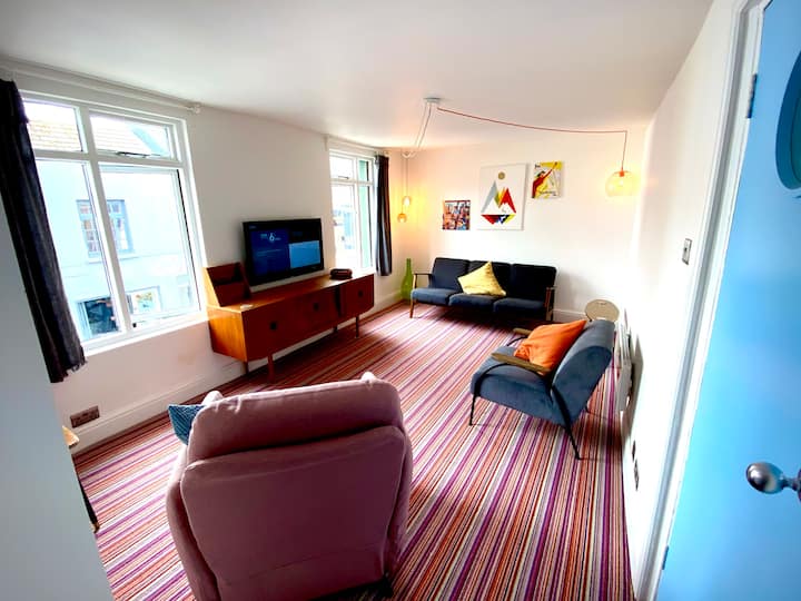Spacious Two Bedroom Flat In Central Brighton. - Brighton