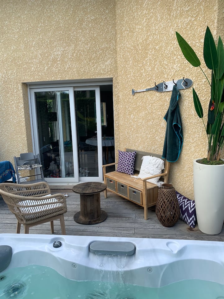 L’olivier Normand De Haute Savoie Et Son Jacuzzi - Menthon-Saint-Bernard