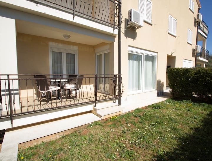 Veli Maj Apartman - Poreč