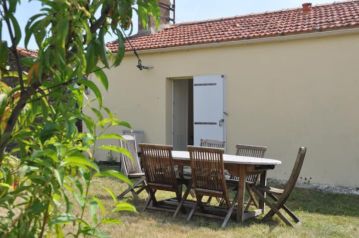 Maison De Campagne Proche De La Mer - Pornic
