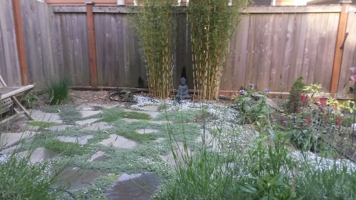 We Are Using Airbnb/cdc Guidelines For Cleaning - Seattle, WA