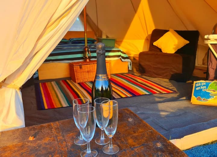 Delightful Bell Tent,close To Beach - Anglesey