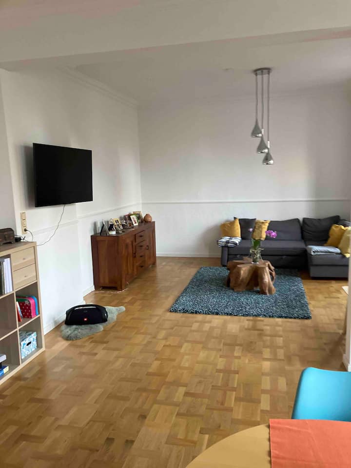 Schöne Altbauwohnung
Varenwald-list - Hannover