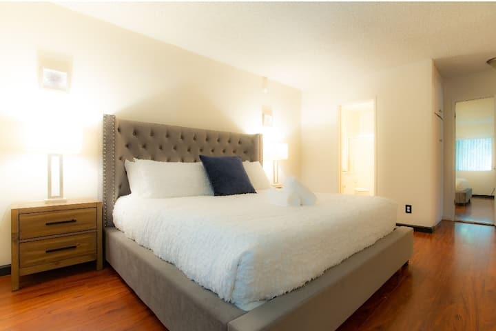 Condo Luxury Promenade - Santa Monica, CA