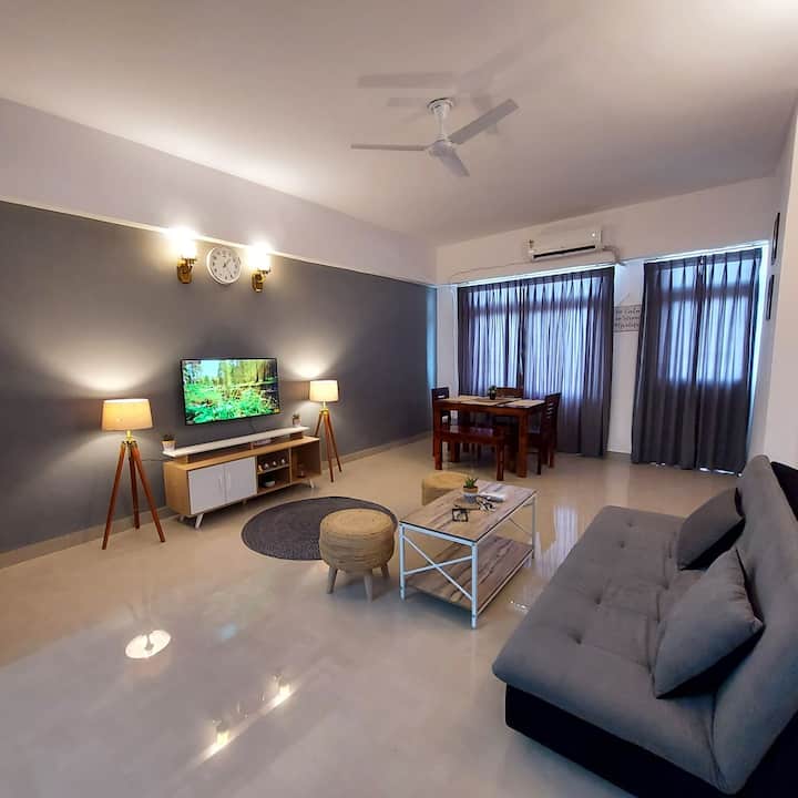 The Skyline Suite 1 | Behind Lulu Mall - Lucknow