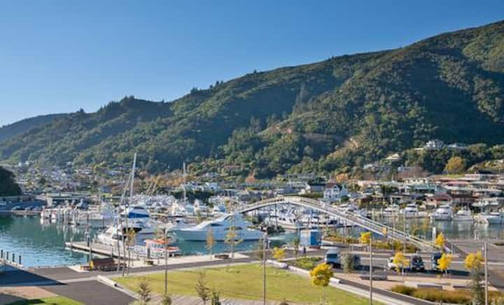 Oxleys Three Bedroom Apartment - Picton