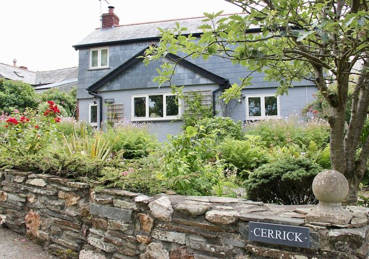 Tintagel Holiday Rentals & Homes - England, United Kingdom | Airbnb