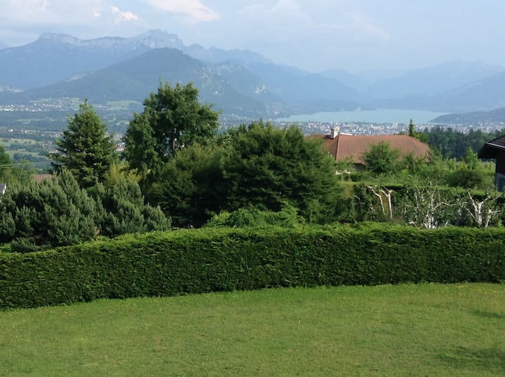Vue Lac & Montagnes, Grand Jardin Calme - Rumilly