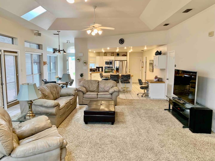 Cozy/relaxing 2/2 Home W/easy Access To Expressway - Mission, TX
