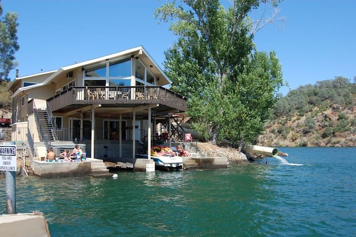 Christmas Day Special Please Read Ad - Copperopolis, CA