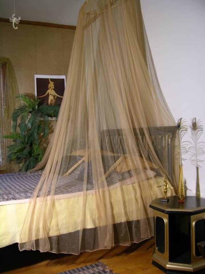Selkhet Room - Cloverdale, CA