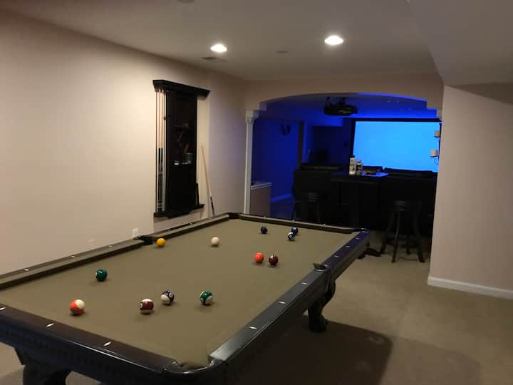 2 Bedroom Basement Apartment With Kitchenette - Woodbridge, VA