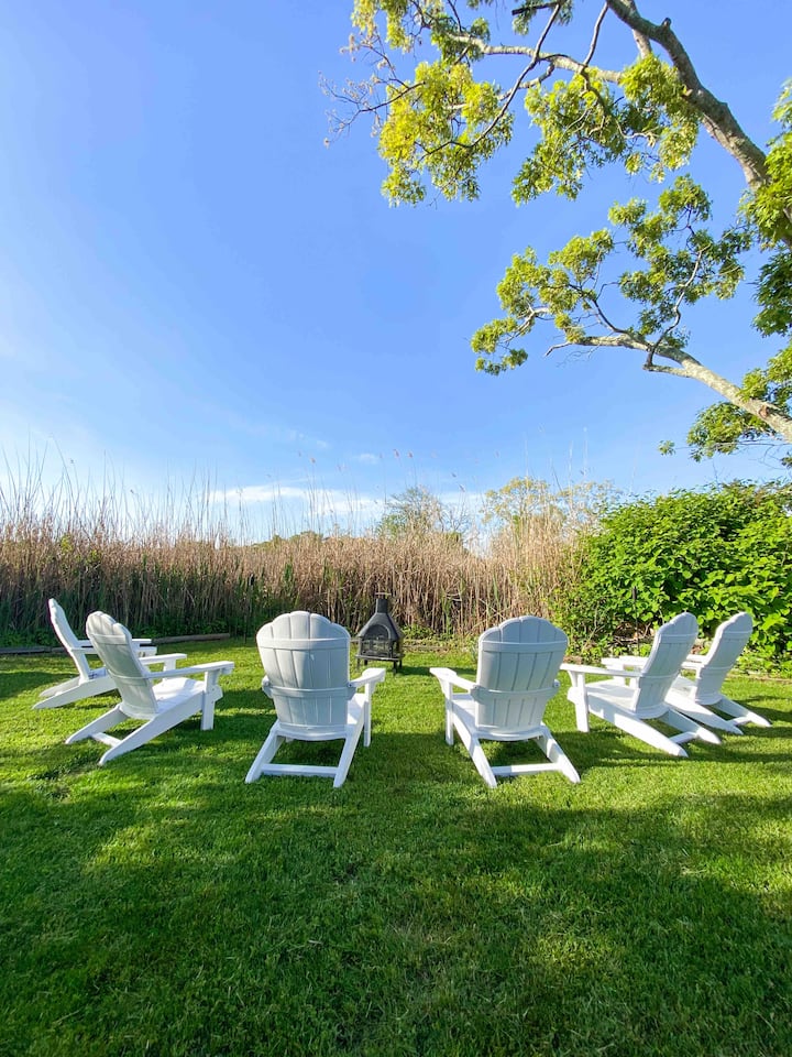 Beachside Duplex—2 Homes In 1 + Yard & Access! - Connecticut