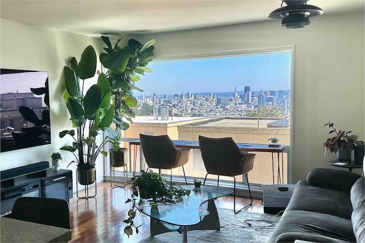 Panoramic Bay Views + Parking Spot - San Francisco, CA