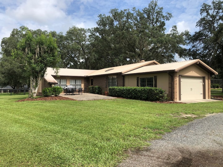 Acadia Acres And Chimney Pond Camp - Ocala, FL